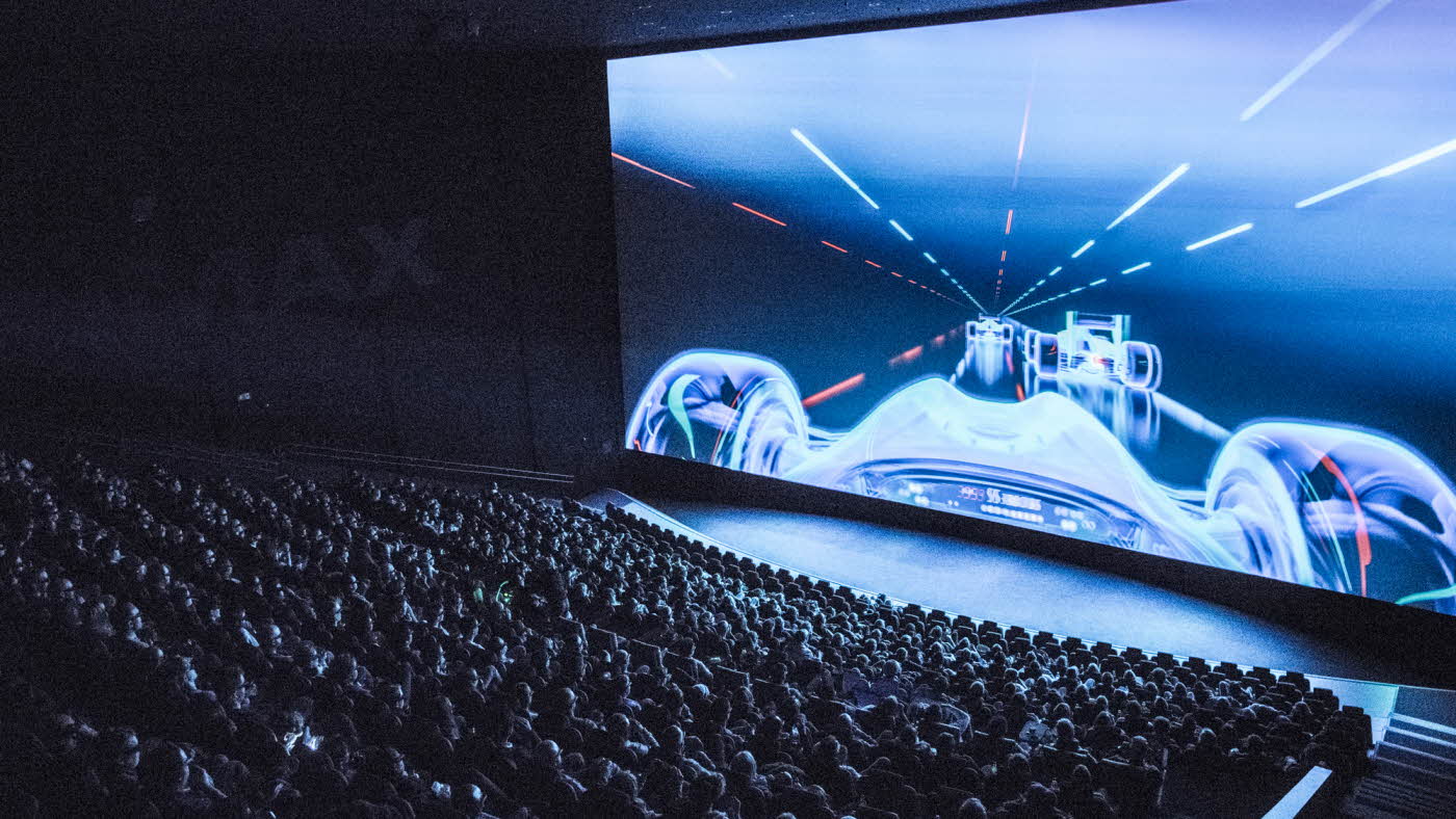 Fyrte av rakett i kinosalen på Odeon Storo - Film & Kino